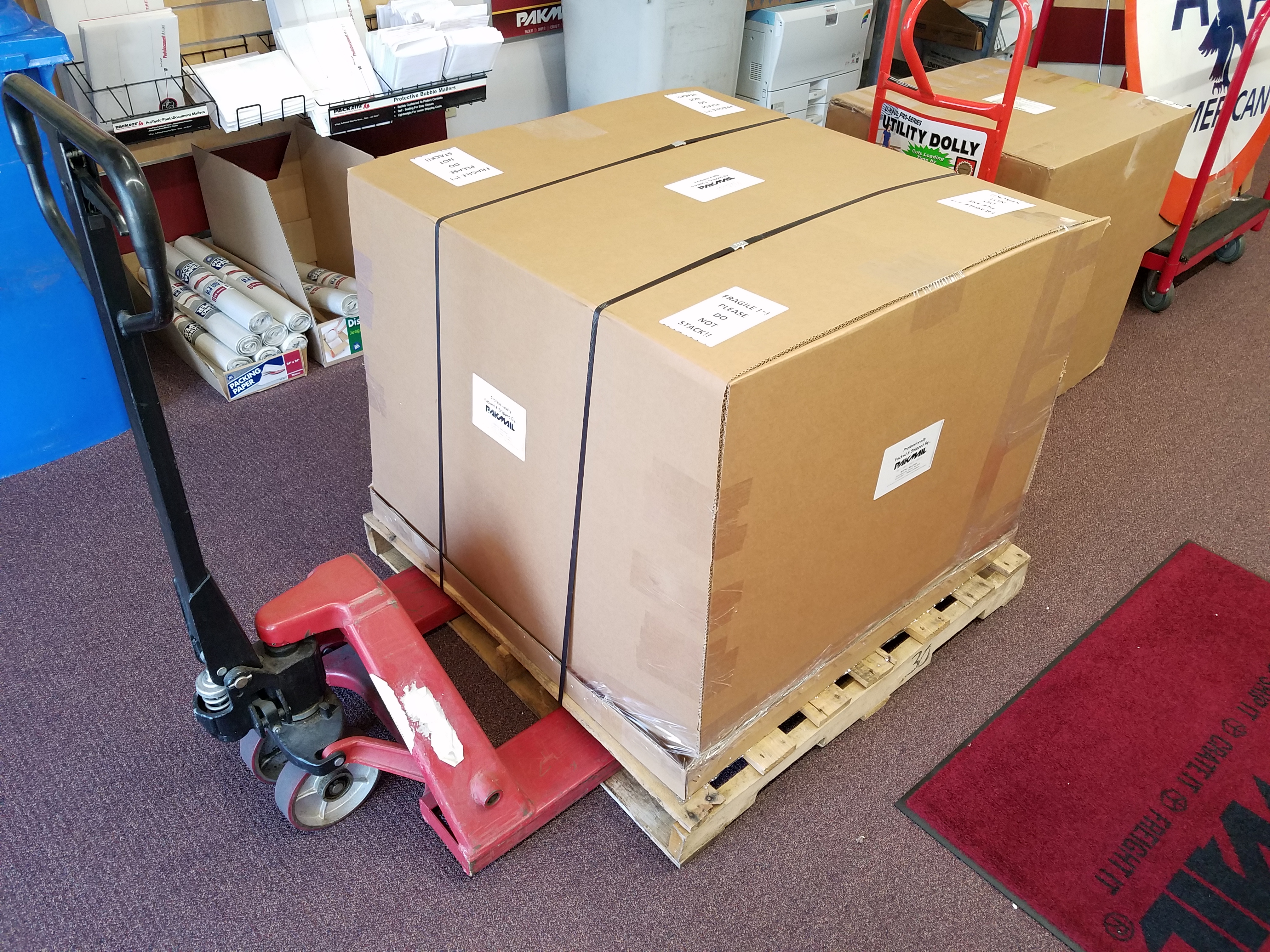 Pack and Ship | Bellevue, WA | 98004 | Pak Mail